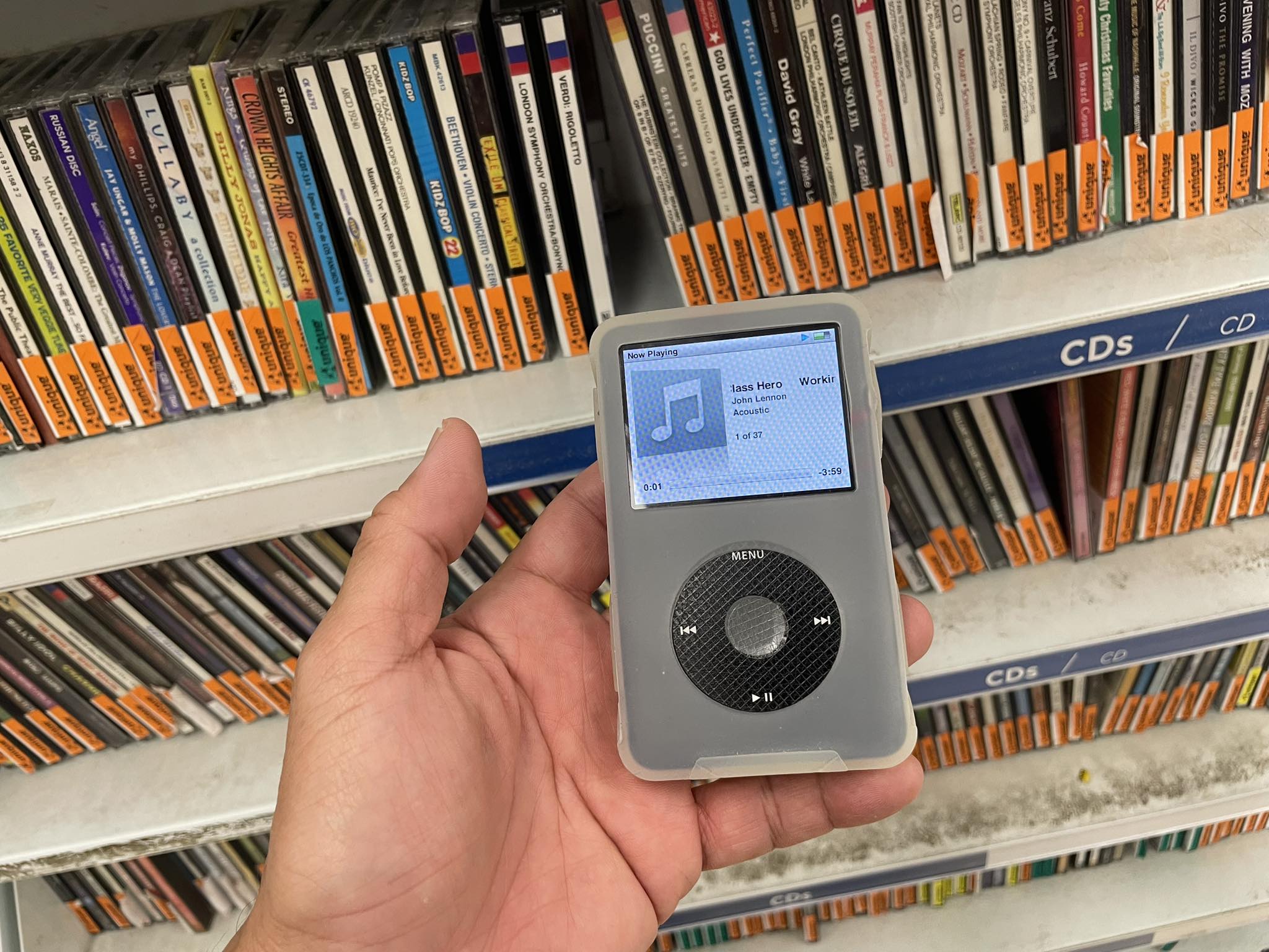 รับซื้อ iPod ทุกรุ่น Classic, Nano, Touch, Shuffle ให้ราคาสูง ...